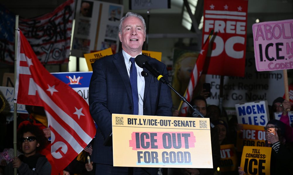 Van Hollen speaks at 'ICE Out for Good' protest in D.C.
